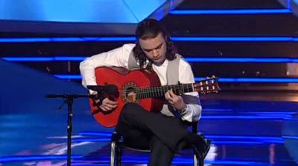 Un vrajitor al chitarei la "Romanii au talent", pentru care magia s-a ...