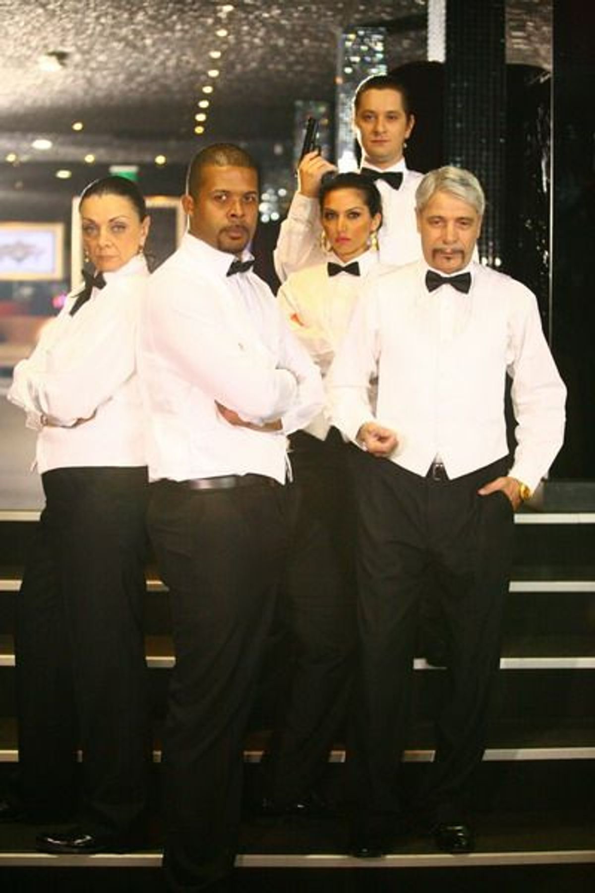 Carmen Tanase si Gheorghe Visu, in costume de epoca pentru lung ...