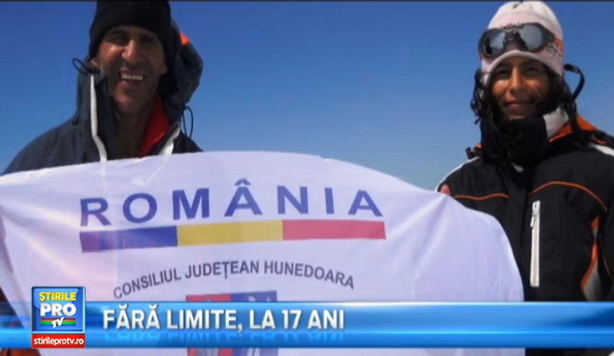 Alexandra Marcu, alpinista de 17 ani, a cucerit cel mai inalt vulcan ...