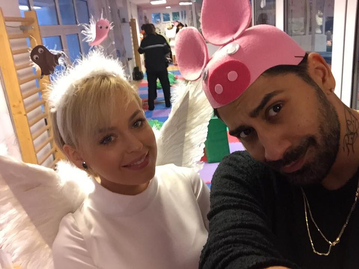 Connect-R si sotia sa, imagini intime din dormitor. Cum s-au ...