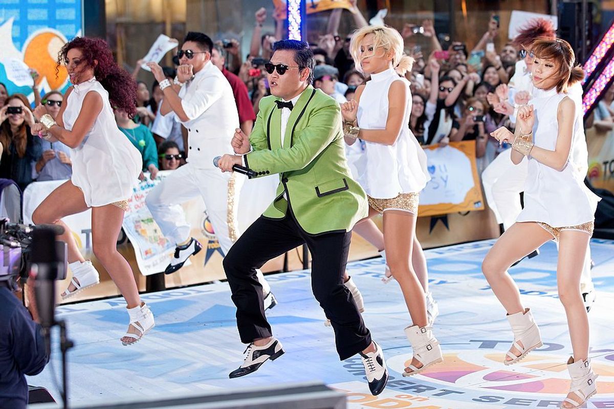 Genul K-pop a devenit popular odată cu hitul ”Gangnam Style” a lui Psy ...