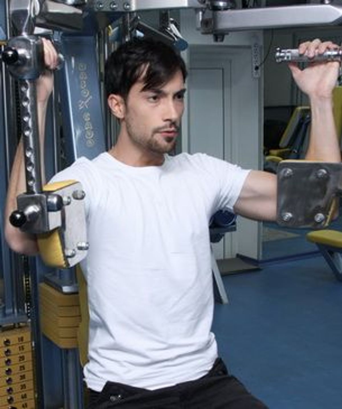 Costin Sforaru se intretine mergand la sala de forta INTERVIU EXCLUSIV ...