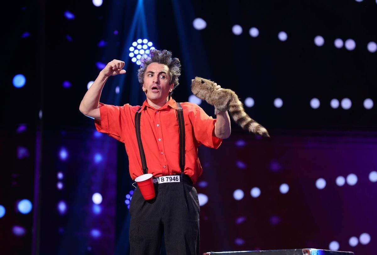 Românii au talent 2022: Stéphane Delvaux (Elastic), aplaudat în ...