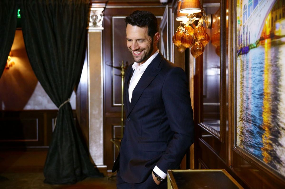 Adi Nartea, la 40 de ani. Cum este interpretul lui „Vlad” în viața ...