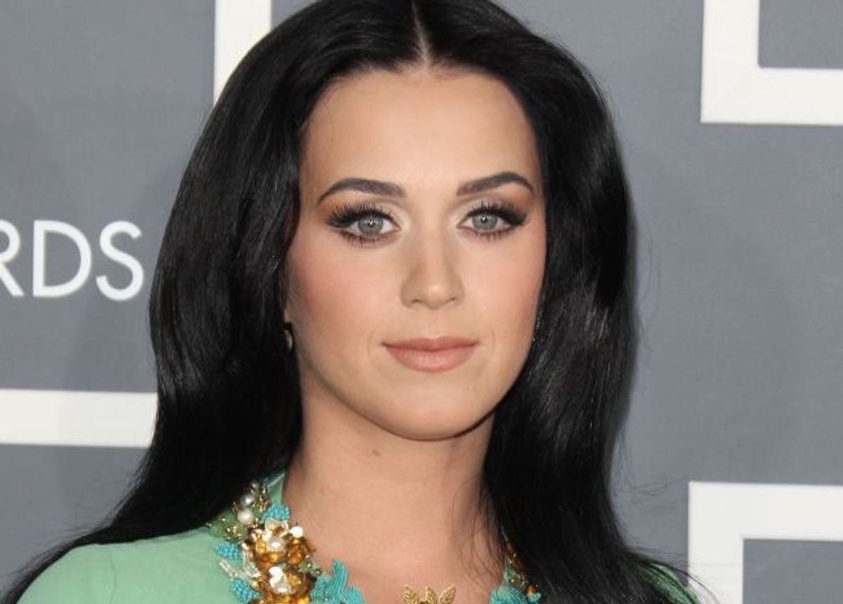 Cele mai decoltate aparitii la Grammy 2013: Taylor Swift, Katy Perry si ...