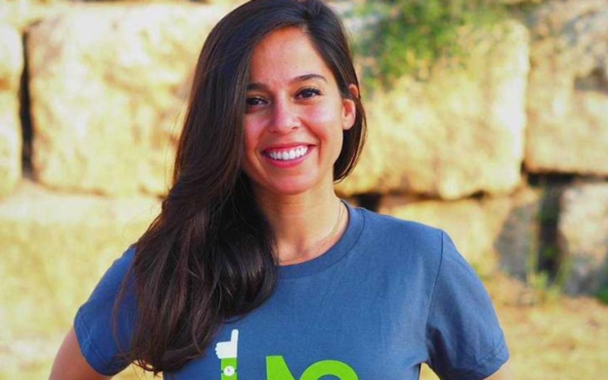 CV-ul ei a "rupt" internetul si i-a adus zeci de oferte de la cele mai ...