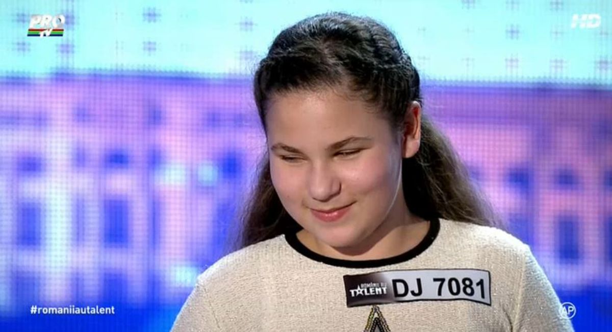 Romanii au talent 2015: Ioana Andrada Precup - Interpreteaza piesa ...