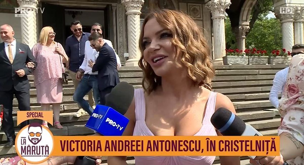 Andreea Antonescu și Andreea Bălan, show la botezul micuței Venice ...
