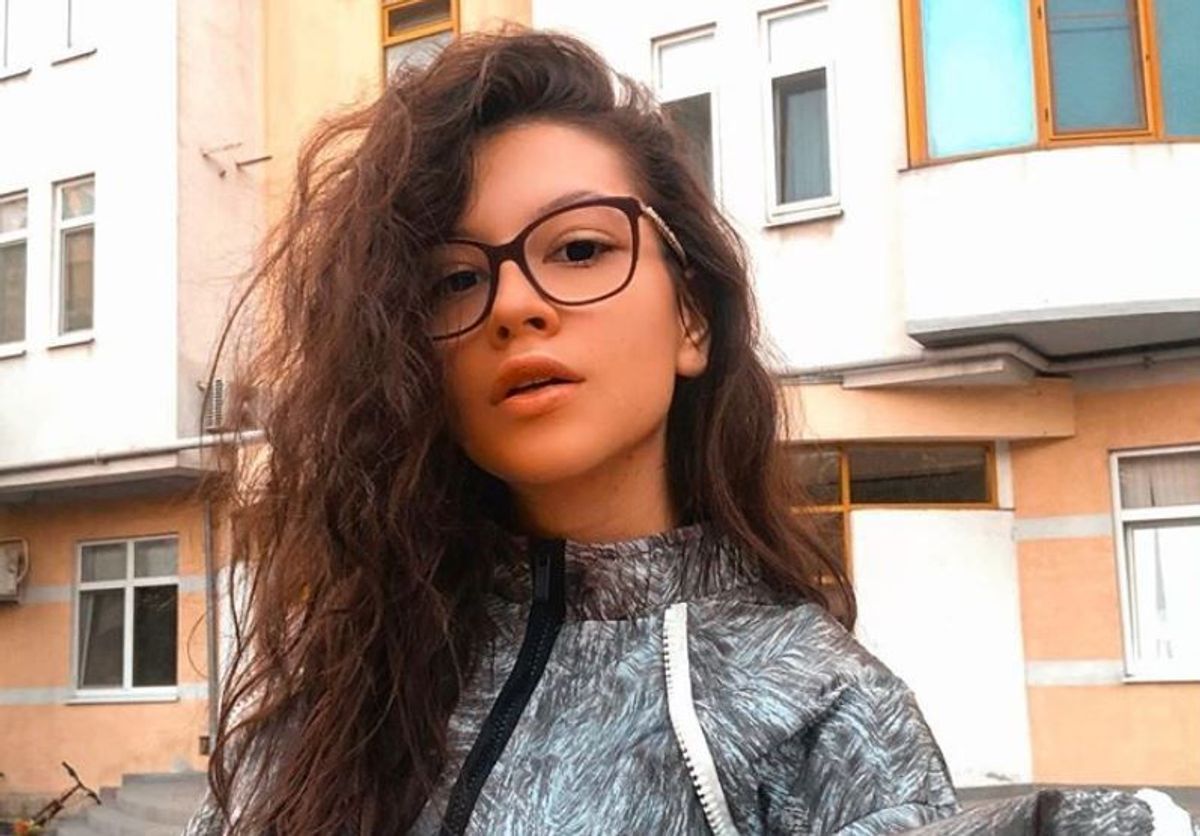 Cleopatra Stratan, nouă lansare cu hitul „Zunea Zunea” | PRO TV