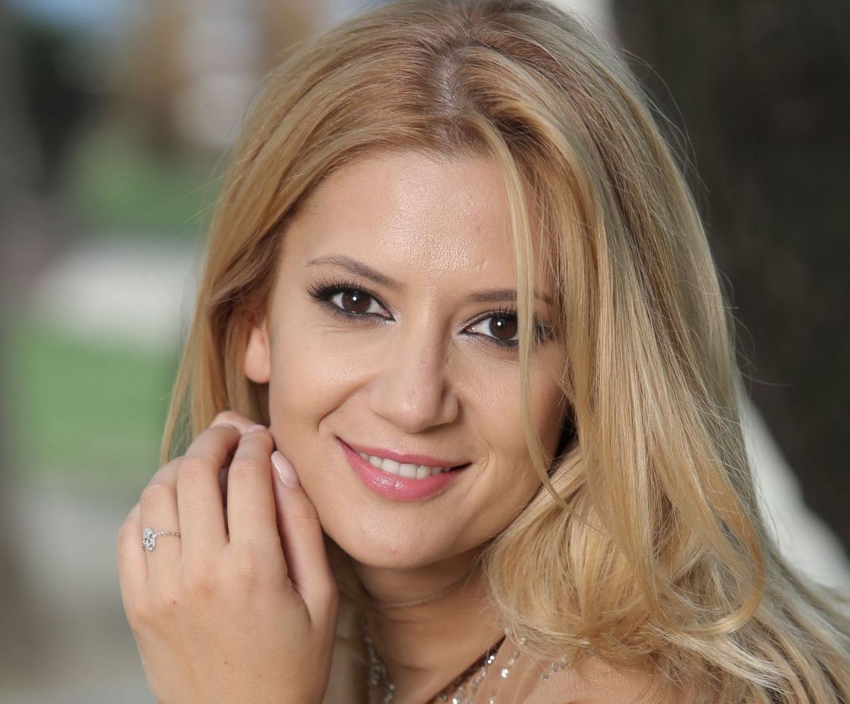 Amalia Enache trece pentru o seara de la pupitrul Stirilor PRO TV pe scena Ateneului Roman | PRO TV