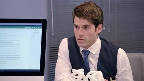 Chilotei cu par pubian atasat! Nu e o gluma! - Stirileprotv.ro